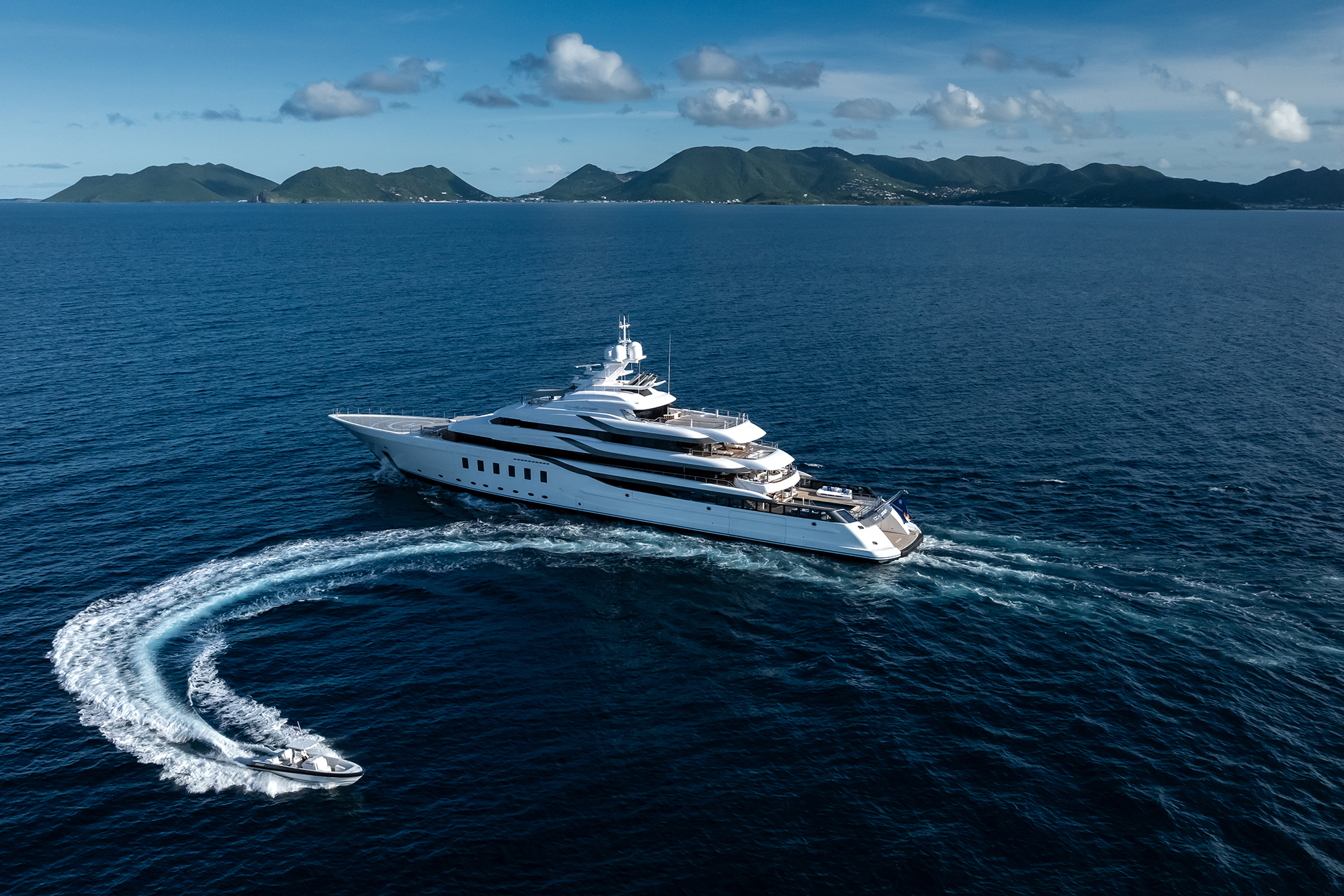 June Availability - Charter Superyacht CC-SUMMER